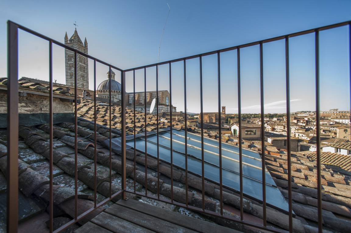 100 M² Apartamento ∙ 2 Habitaciones ∙ 6 Huéspedes - Siena