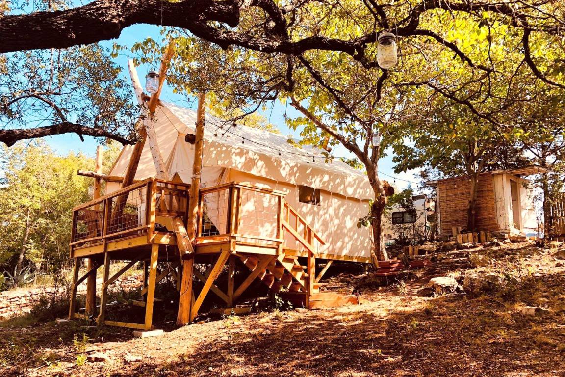Camping ∙ 1 Bedroom ∙ 2 Guests - Lake Travis, TX