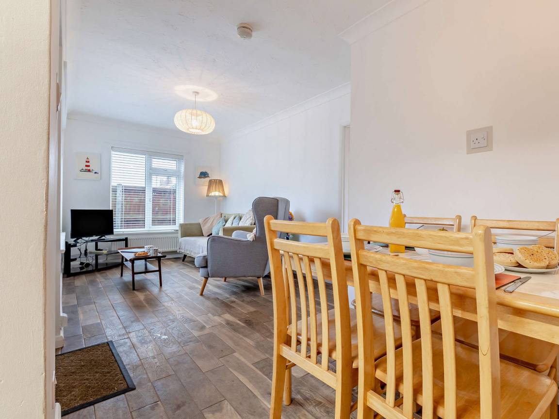 Cottage ∙ 2 Bedrooms ∙ 4 Guests - Mundesley
