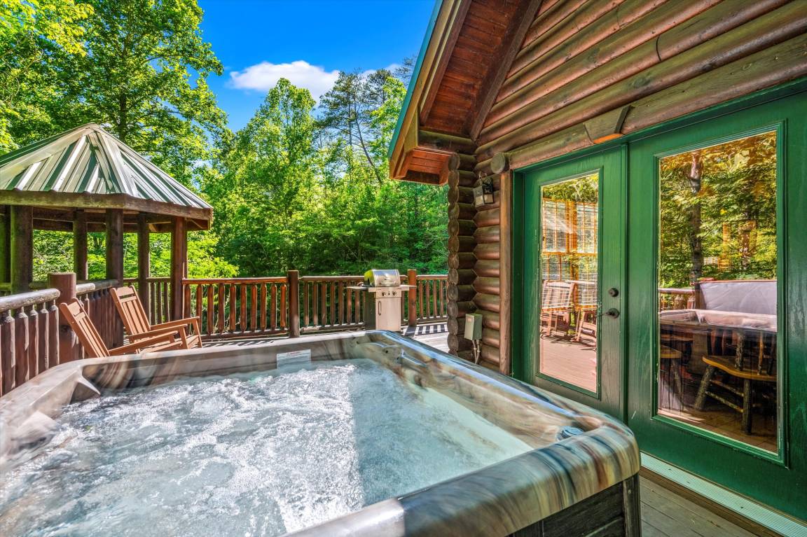 112 M² House ∙ 1 Bedroom ∙ 6 Guests - Gatlinburg, TN