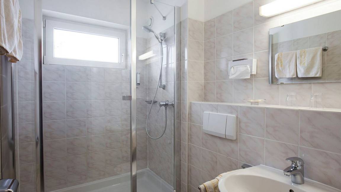 Hotel ∙ 3 Guests - Hallstatt