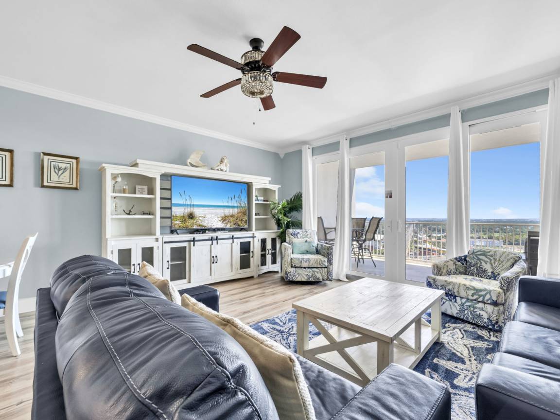 156 M² Condo ∙ 3 Bedrooms ∙ 10 Guests - Panama City Beach, FL