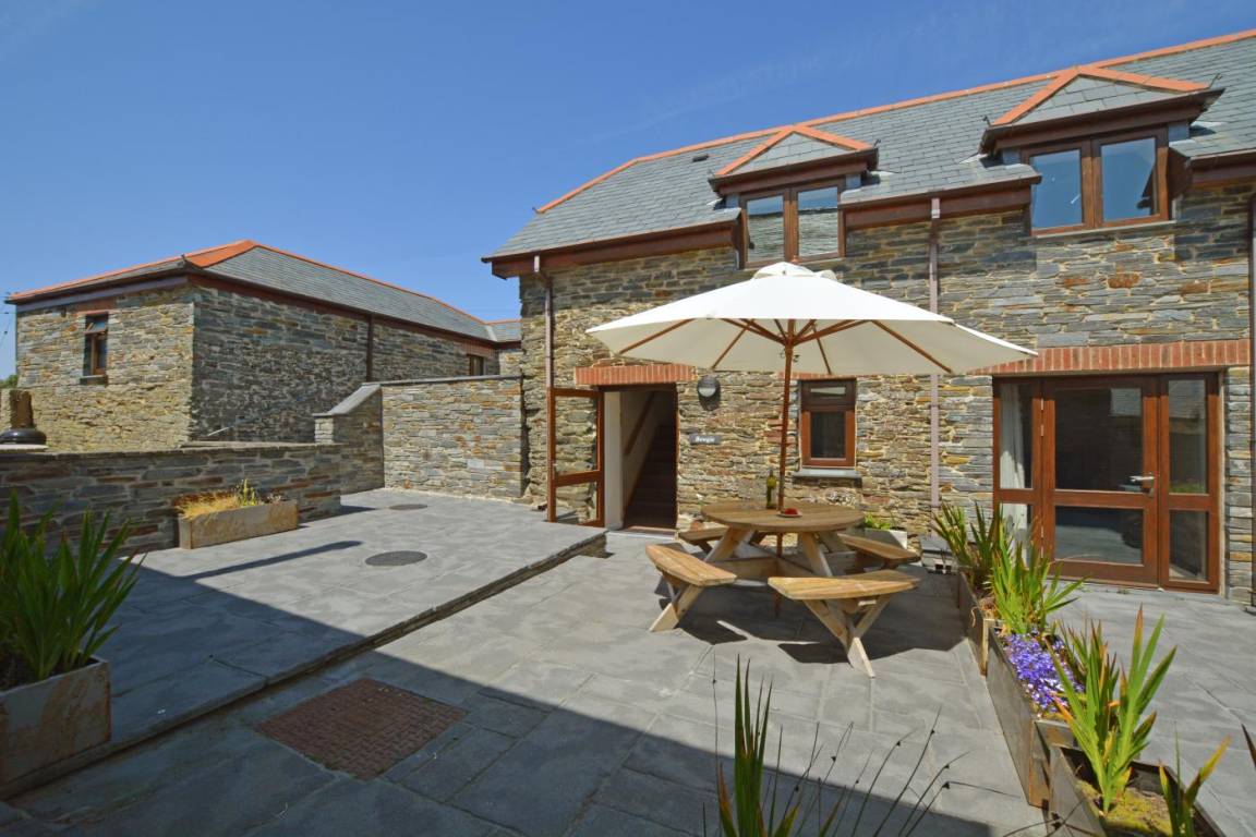Cottage ∙ 2 Bedrooms ∙ 6 Guests - Constantine Bay