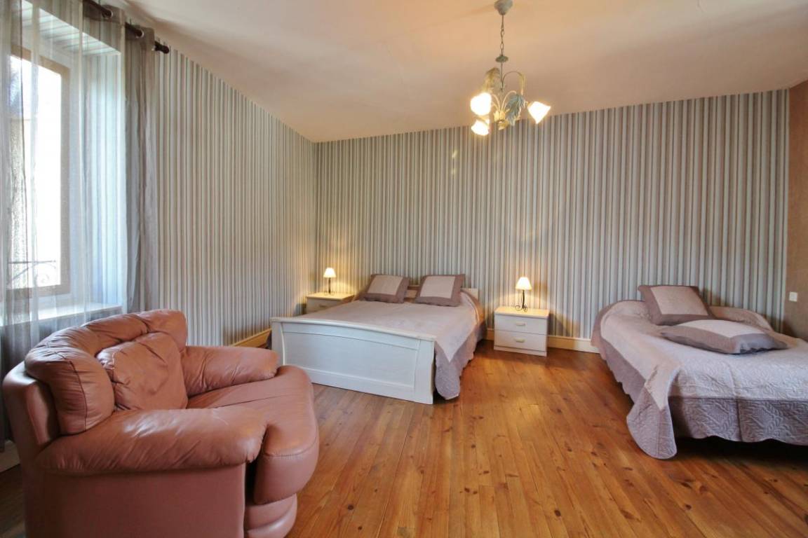 85 M² Gîte ∙ 2 Bedrooms ∙ 5 Guests - Pyrenees