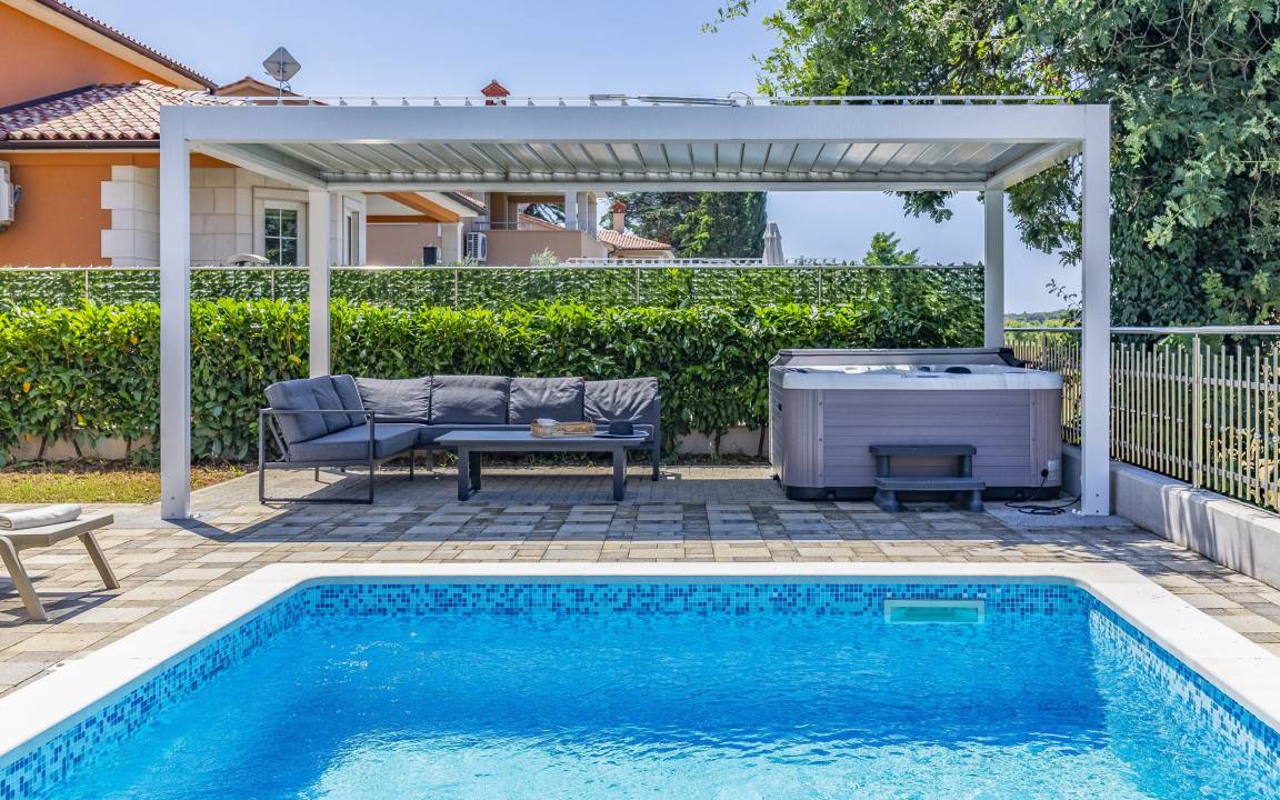 169 M² Villa ∙ 4 Chambres ∙ 8 Personnes - Pula