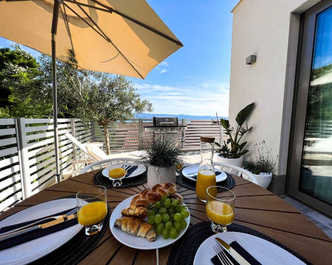 60 M² Ferienwohnung ∙ 2 Schlafzimmer ∙ 6 Gäste - Omiš