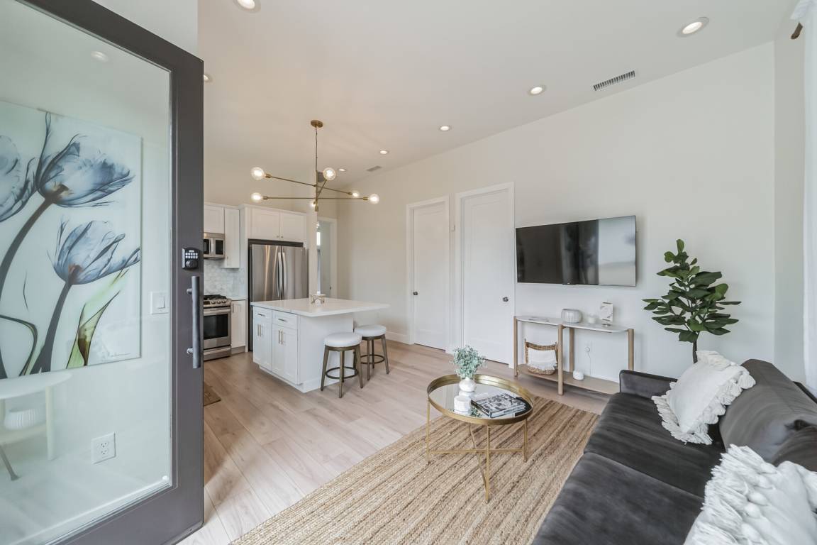 70 M² House ∙ 2 Bedrooms ∙ 3 Guests - Ontario, CA