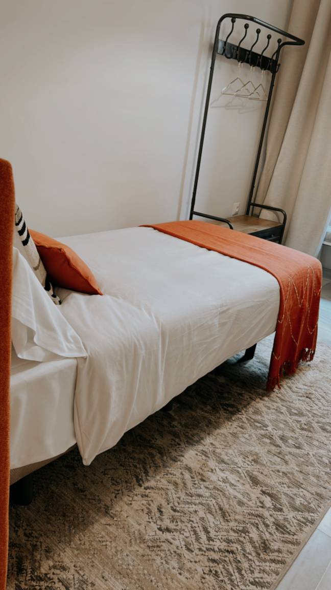 13 M² Hotel ∙ 1 Bedroom ∙ 1 Guest - Seville