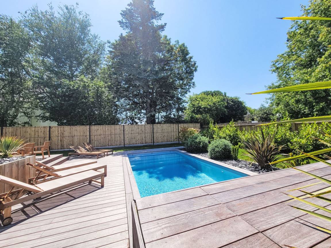 200 M² Villa ∙ 1 Bedroom ∙ 10 Guests - Carnac