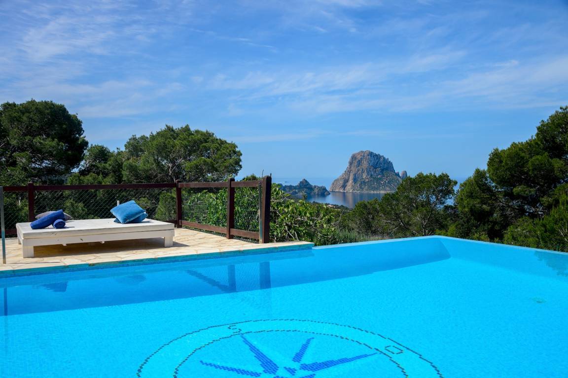 250 M² Villa ∙ 4 Habitaciones ∙ 8 Huéspedes - Sa Talaia
