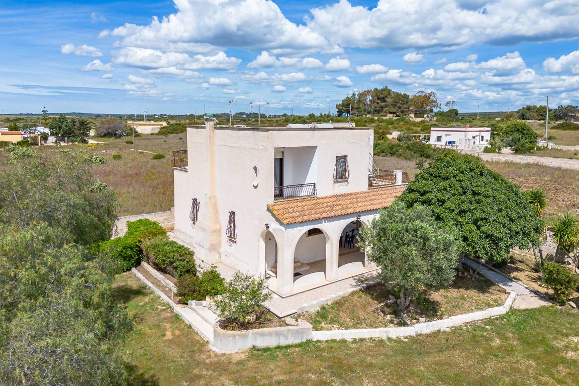 170 M² Villa ∙ 4 Bedrooms ∙ 10 Guests - Punta Prosciutto