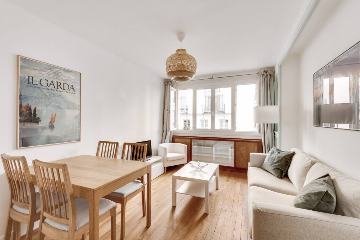 60 M² Appartement ∙ 2 Chambres ∙ 4 Personnes - Ibis Paris Tour Eiffel Cambronne 15ème