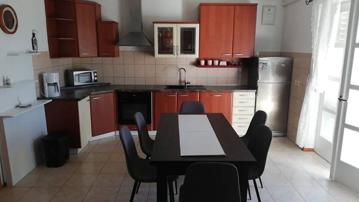 80 M² Apartament ∙ 2 Sypialnie ∙ 4 Gości - Rab