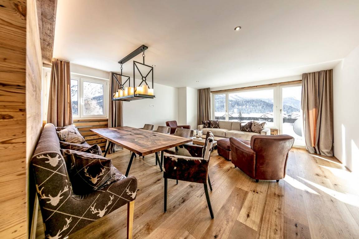 70 M² Ferienwohnung ∙ 2 Schlafzimmer ∙ 4 Gäste - Sankt Moritz