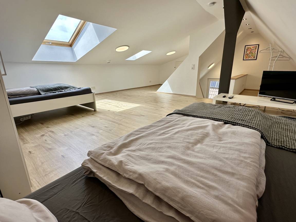 130 M² Ferienwohnung ∙ 4 Schlafzimmer ∙ 8 Gäste - Oppenheim