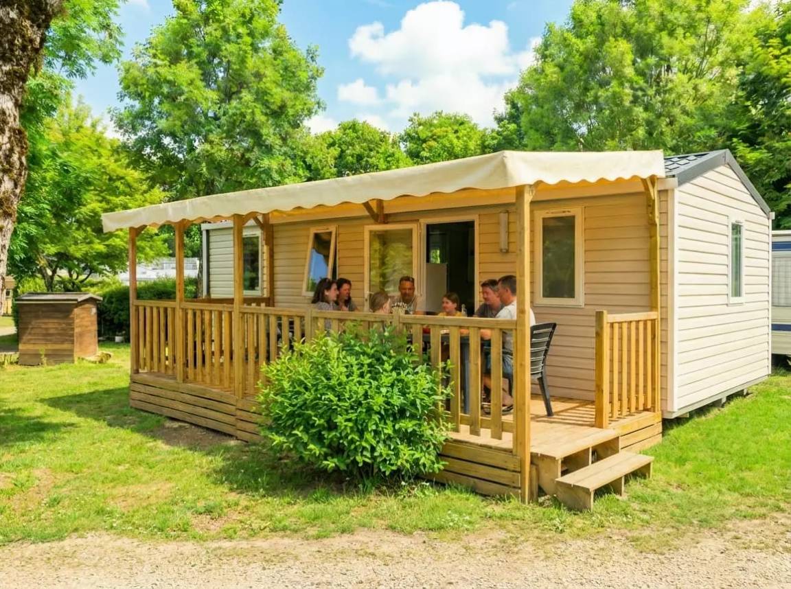 32 M² Bungalow ∙ 3 Habitaciones ∙ 6 Huéspedes - Auvernia