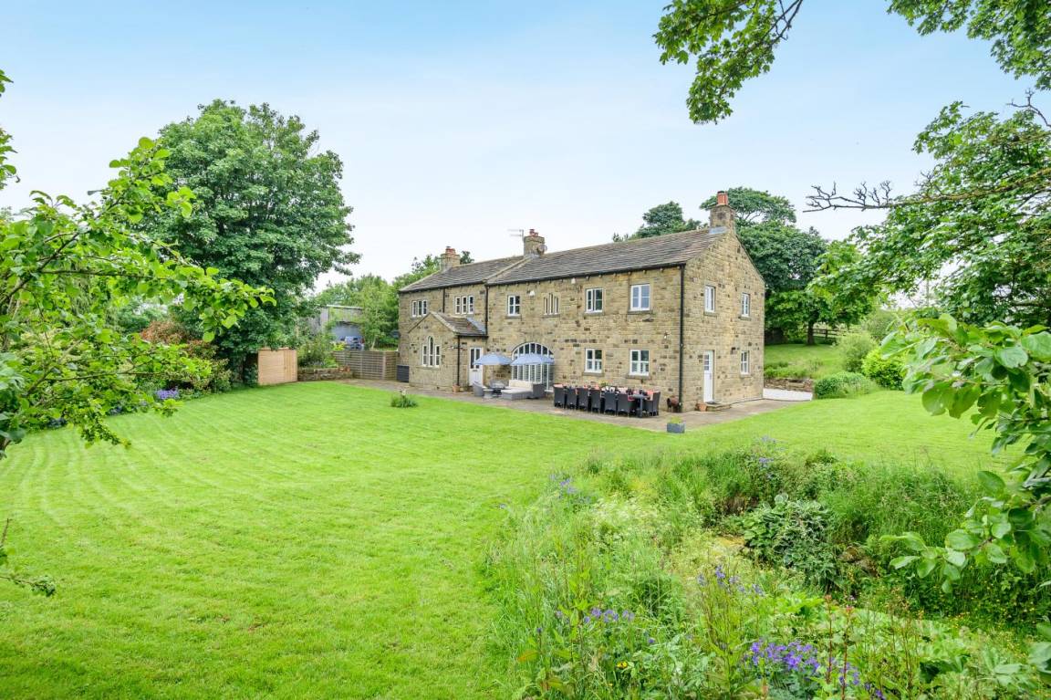 Cottage ∙ 7 Bedrooms ∙ 14 Guests - Ilkley