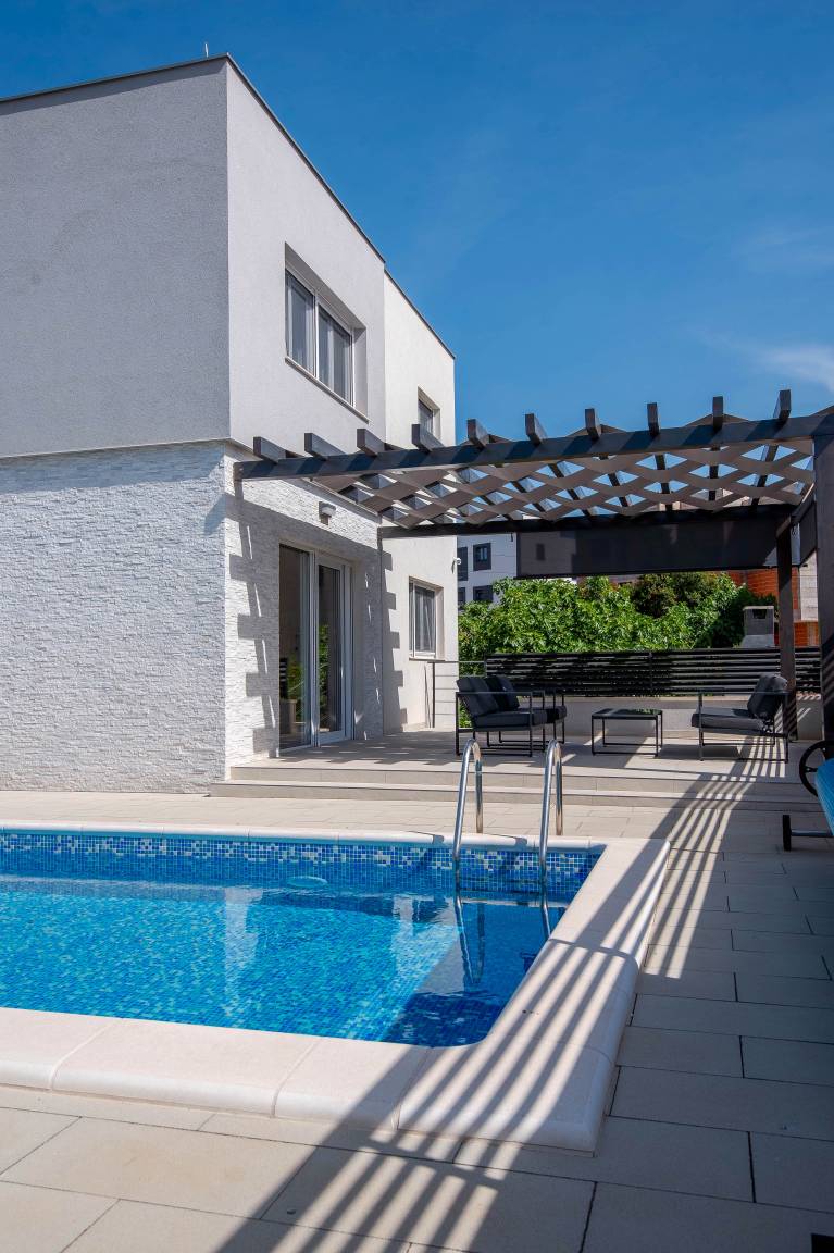 Villa ∙ 4 Habitaciones ∙ 8 Huéspedes - Šibenik