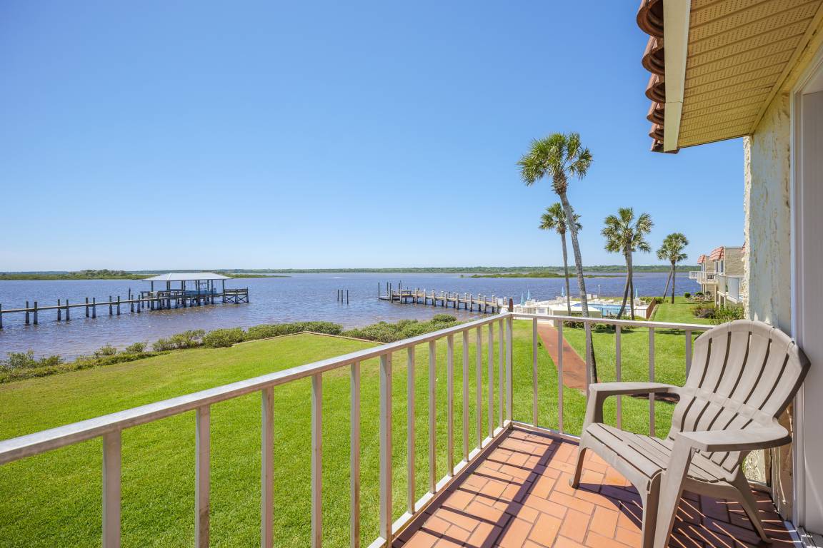 93 M² Condo ∙ 2 Bedrooms ∙ 4 Guests - Crescent Beach, FL