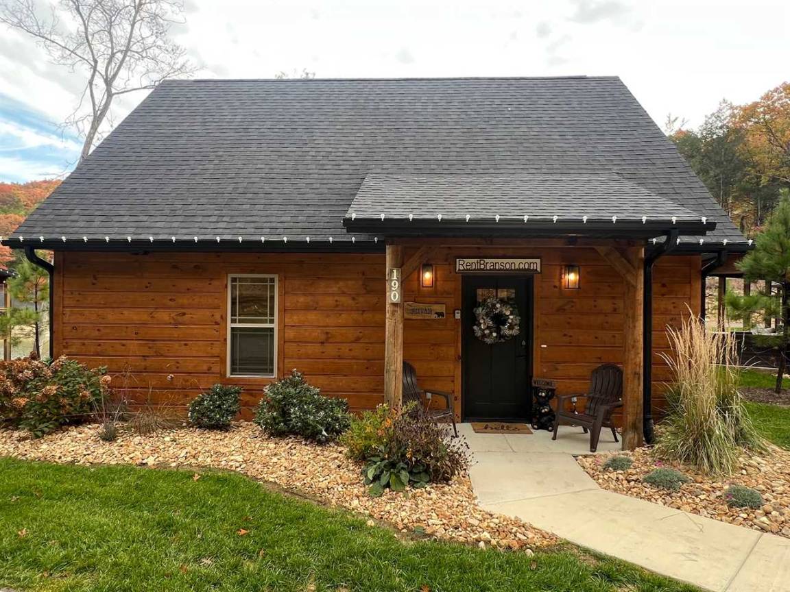 Cabin ∙ 2 Bedrooms ∙ 6 Guests - Ridgedale, MO