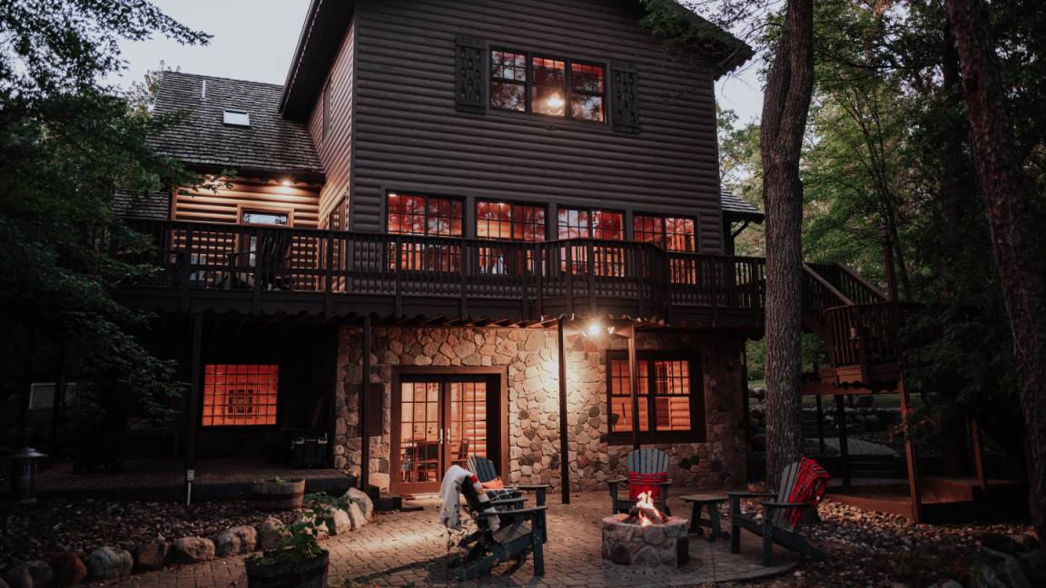 468 M² Cabin ∙ 7 Bedrooms ∙ 18 Guests - Breezy Point, MN