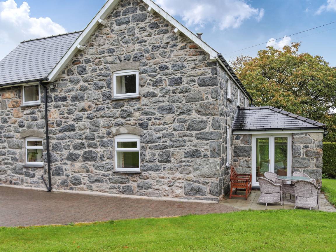 Cottage ∙ 3 Bedrooms ∙ 6 Guests - Bala