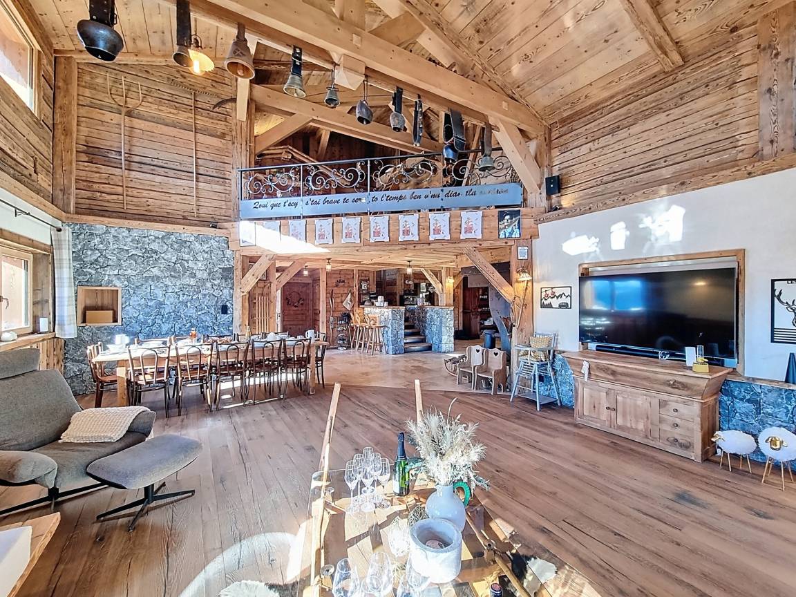 230 M² Chalet ∙ 4 Chambres ∙ 12 Personnes - Abondance