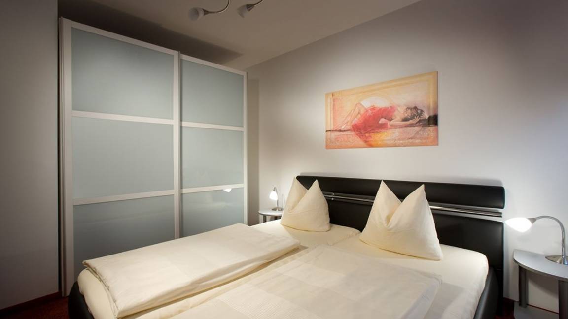 Ferienwohnung ∙ 2 Schlafzimmer ∙ 4 Gäste - Landshut