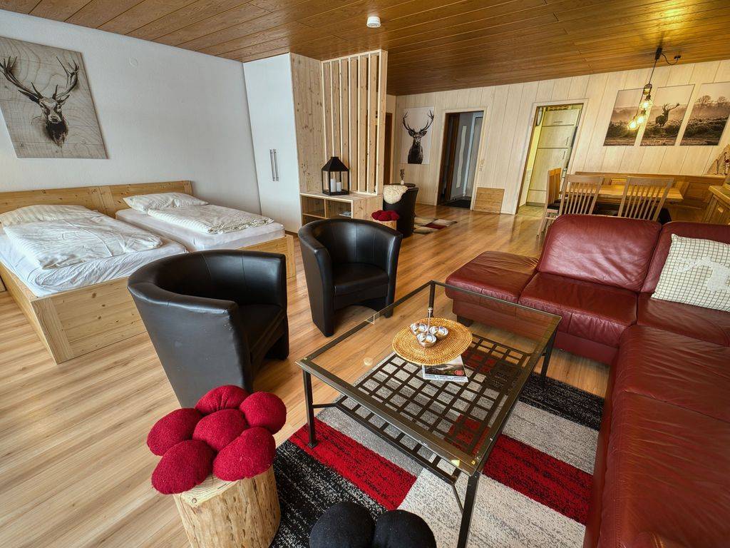 65 M² Ferienwohnung ∙ 2 Schlafzimmer ∙ 6 Gäste - Breitnau