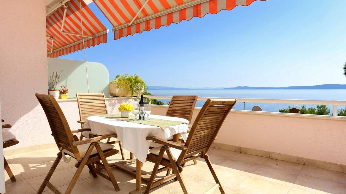 71 M² Ferienwohnung ∙ 3 Schlafzimmer ∙ 6 Gäste - Trogir