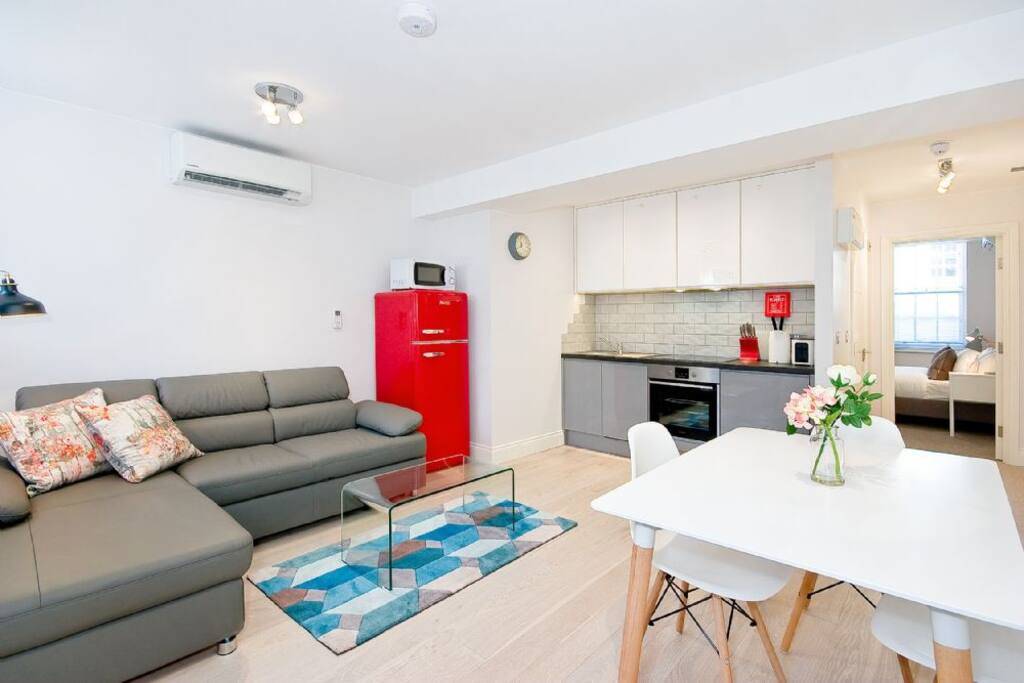 Apartment ∙ 1 Bedroom ∙ 4 Guests - London, UK