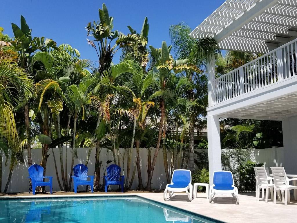 House ∙ 4 Bedrooms ∙ 8 Guests - Holmes Beach, FL