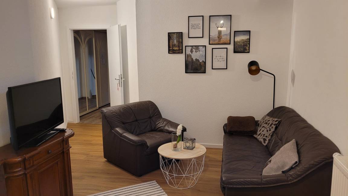 60 M² Ferienwohnung ∙ 1 Schlafzimmer ∙ 2 Gäste - Amorbach