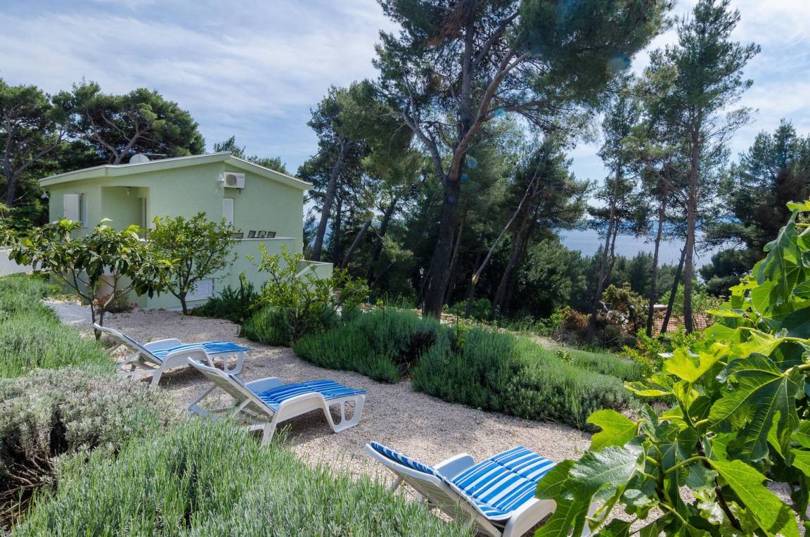 75 M² Apartment ∙ 3 Bedrooms ∙ 7 Guests - Trpanj