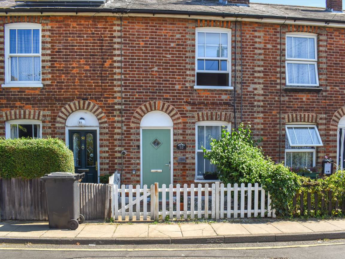 Cottage ∙ 2 Bedrooms ∙ 4 Guests - Maldon