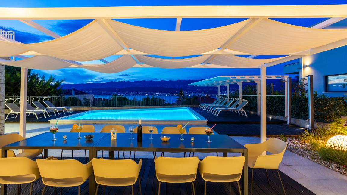 180 M² Villa ∙ 5 Chambres ∙ 10 Personnes - Krk