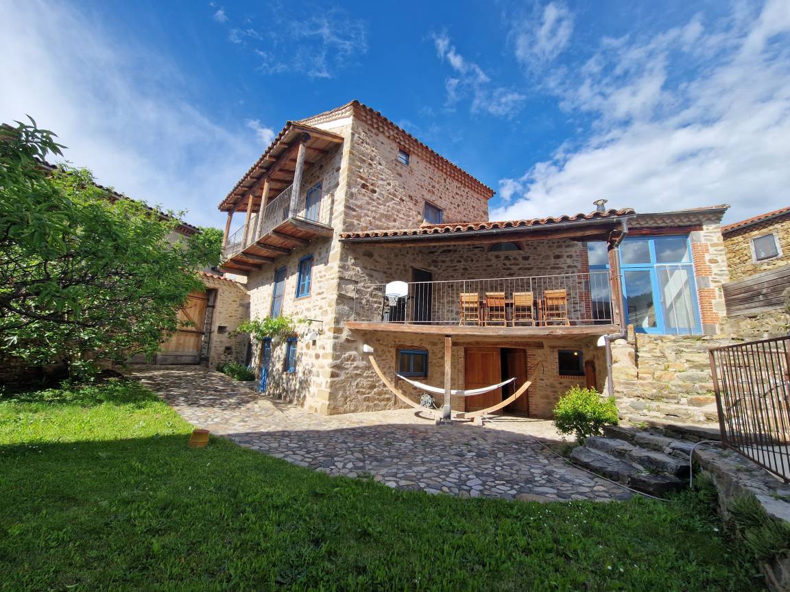 230 M² Maison De Vacances ∙ 4 Chambres ∙ 8 Personnes - Brioude
