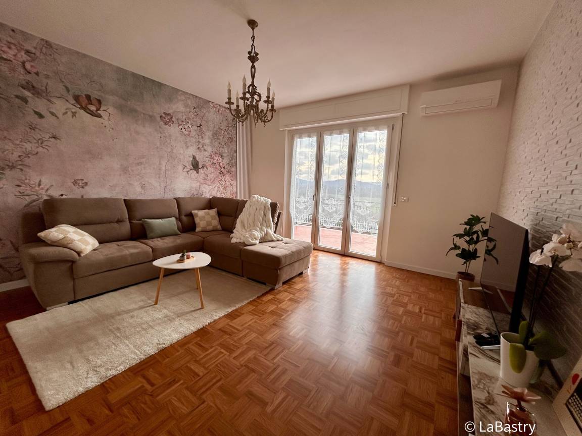 160 M² Huis ∙ 2 Slaapkamers ∙ 6 Gasten - Ivrea