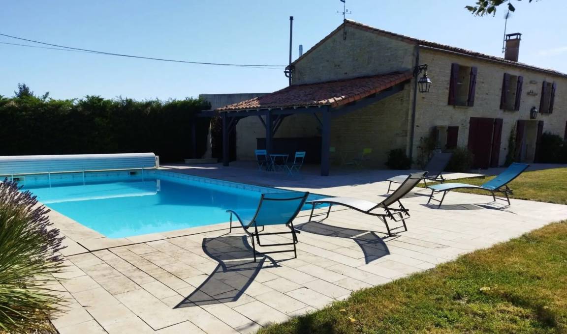 20 M² Chambre D'hôtes ∙ 1 Chambre ∙ 2 Personnes - Deux-Sèvres