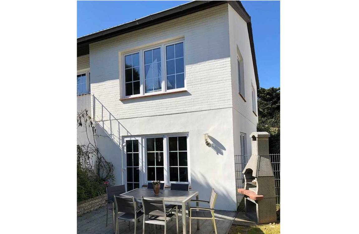 85 M² Ferienwohnung ∙ 3 Schlafzimmer ∙ 6 Gäste - Lensahn