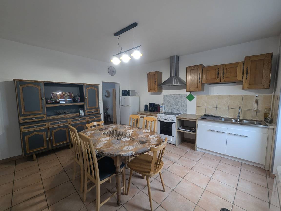 86 M² Gîte ∙ 2 Chambres ∙ 4 Personnes - Saint-Dizier