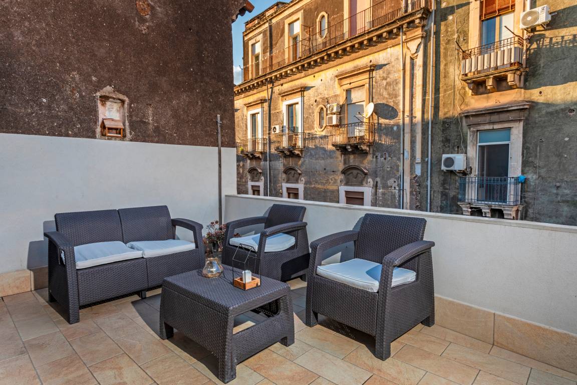 100 M² Apartamento ∙ 2 Habitaciones ∙ 5 Huéspedes - Catania