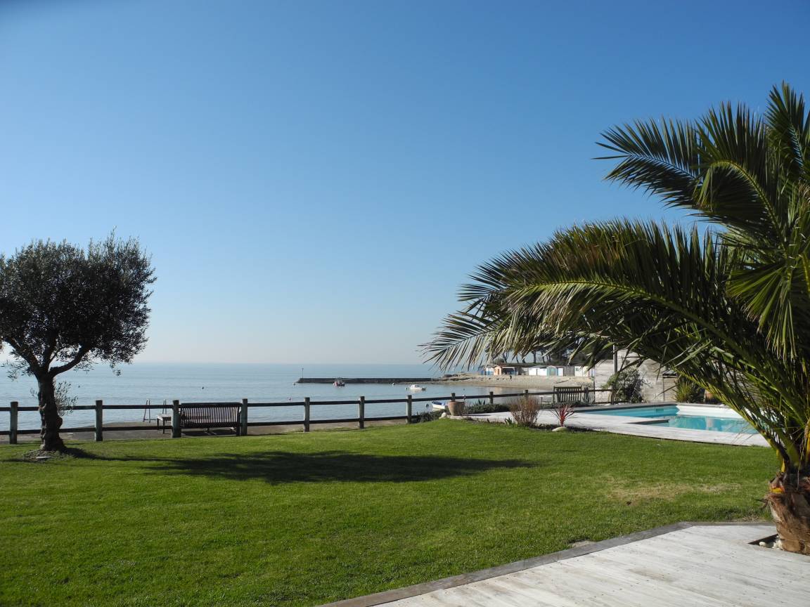 House ∙ 5 Bedrooms ∙ 10 Guests - La Rochelle