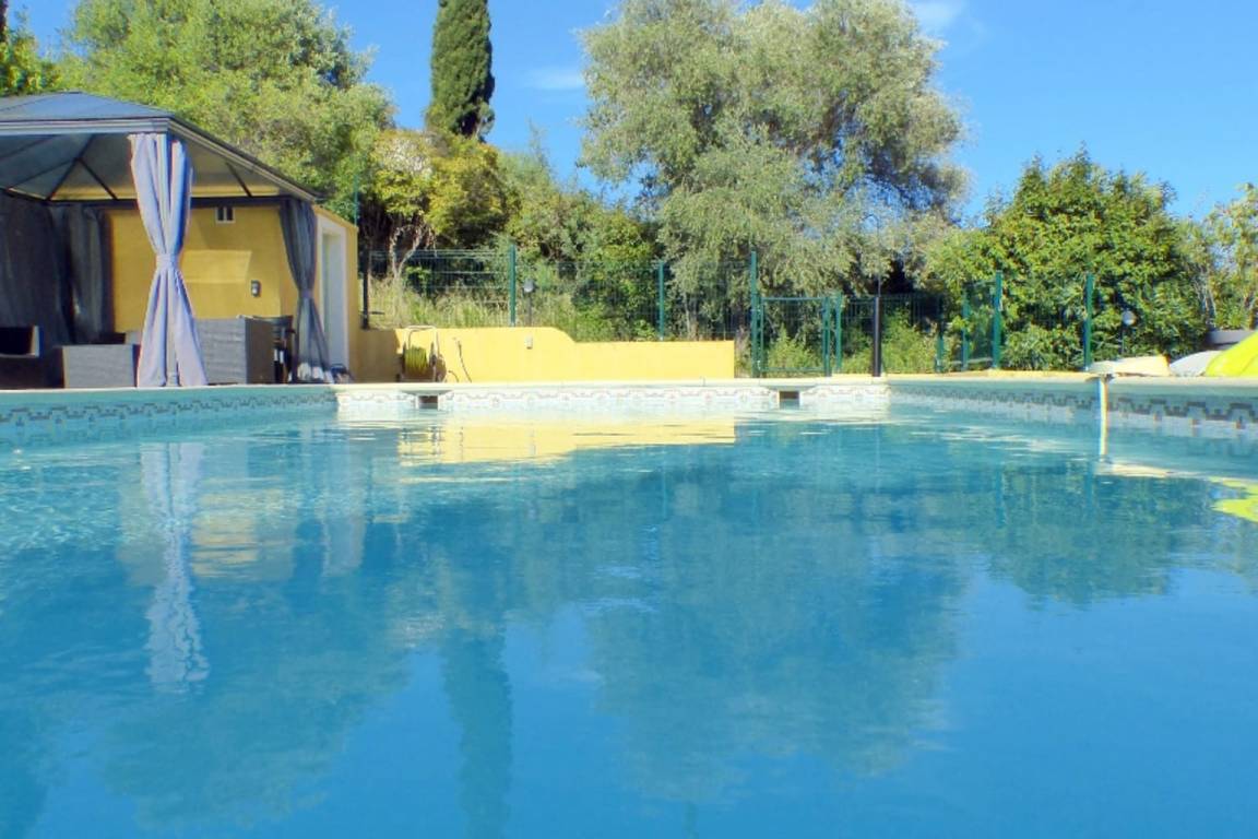 Casa ∙ 5 Camere Da Letto ∙ 16 Ospiti - Ollioules