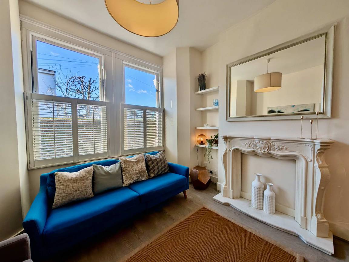 56 M² House ∙ 2 Bedrooms ∙ 4 Guests - London