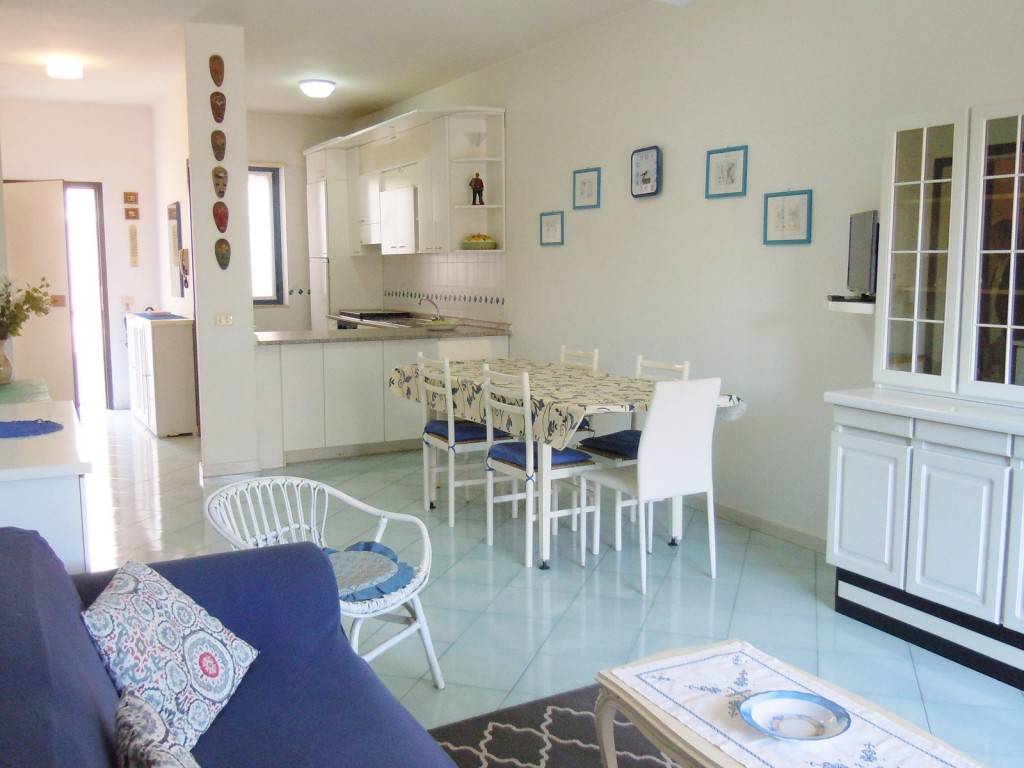 90 M² Apartamento ∙ 2 Habitaciones ∙ 7 Huéspedes - Porto Cesareo