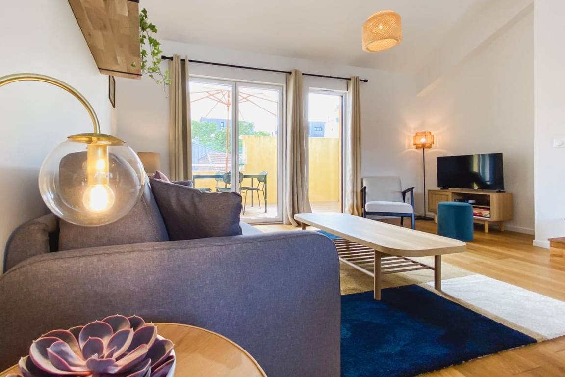 79 M² Apartment ∙ 1 Bedroom ∙ 5 Guests - Montreuil