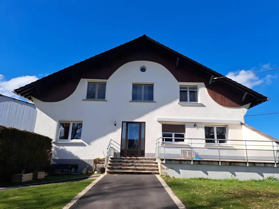 140 M² Cottage ∙ 3 Bedrooms ∙ 6 Guests - Alps