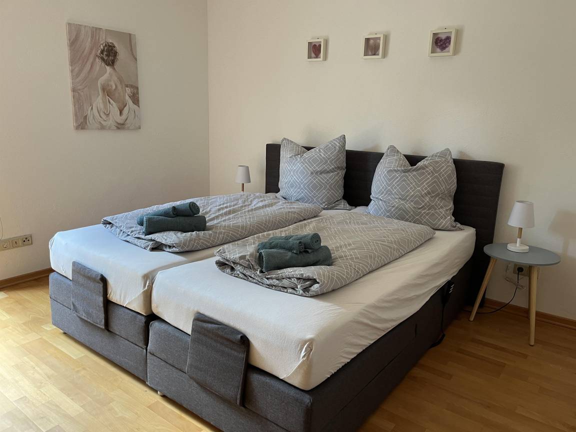 57 M² Ferienwohnung ∙ 1 Schlafzimmer ∙ 3 Gäste - Bad Gandersheim