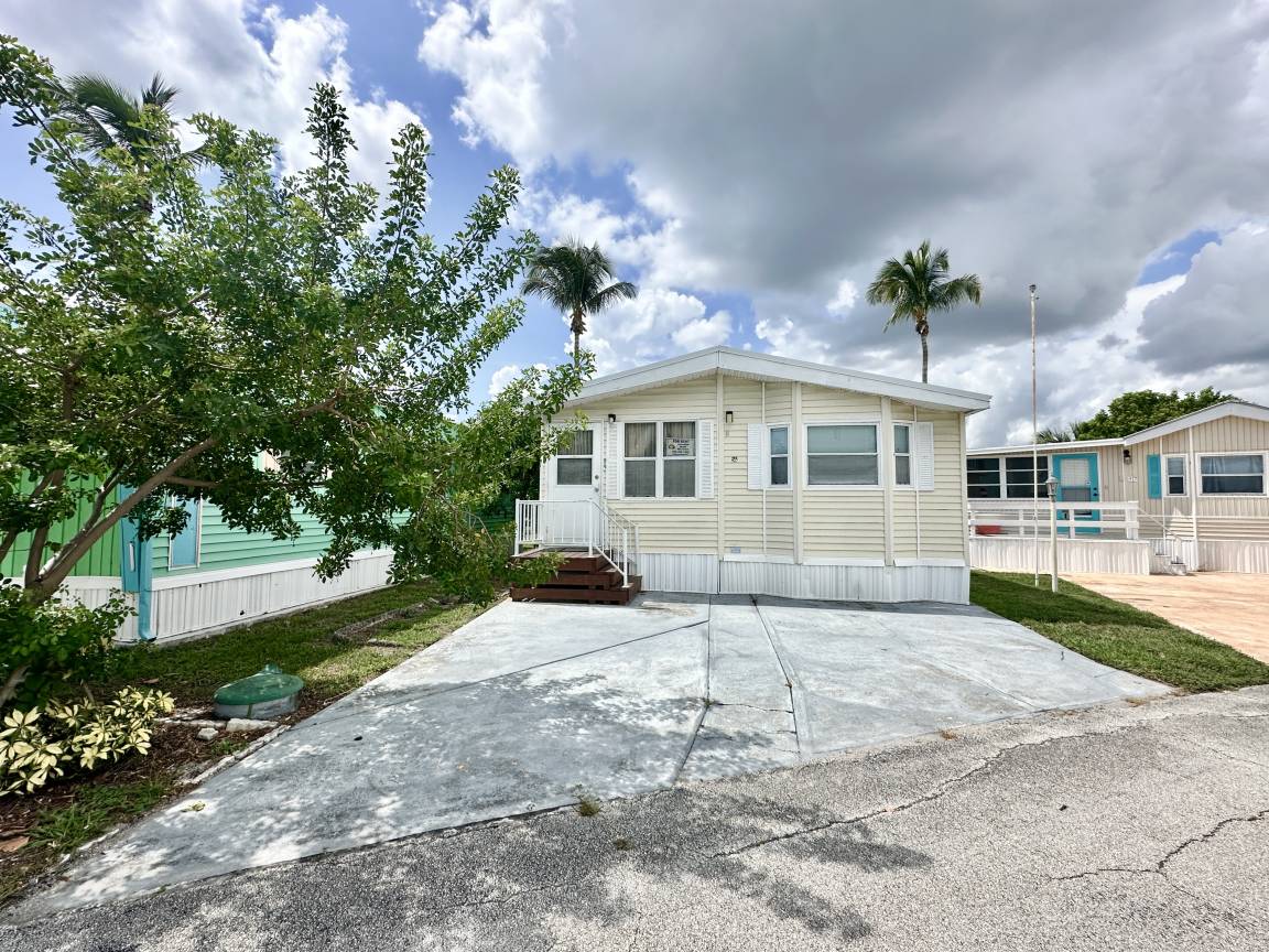 House ∙ 2 Bedrooms ∙ 4 Guests - Stuart, FL